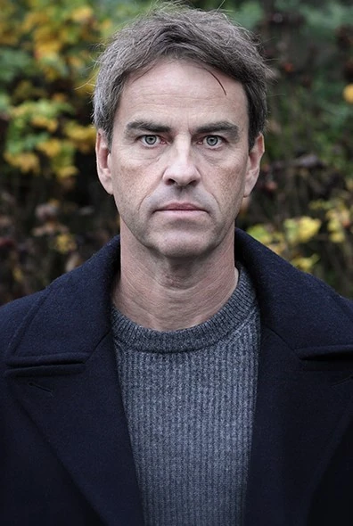 Richard Berg | Wiki Les revenants | Fandom