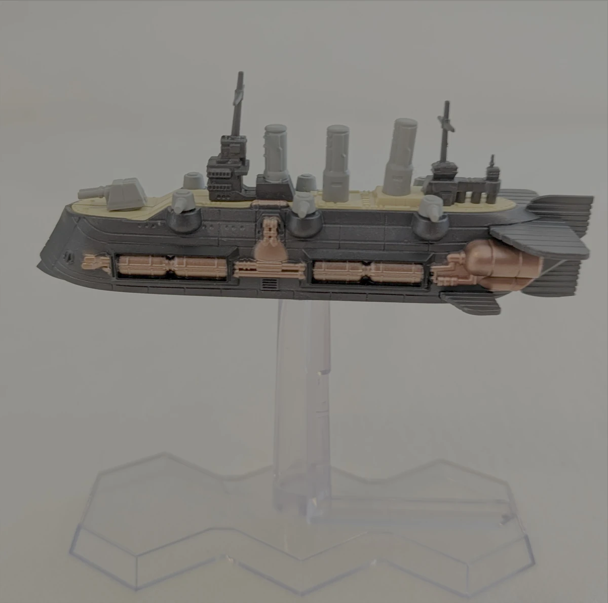 Koenigsberg-class miniature | Leviathans Wiki | Fandom