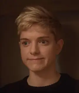 Mae Martin | LGBT Characters Wikia | Fandom