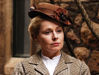 Emily Holroyd | LGBT Characters Wikia | Fandom