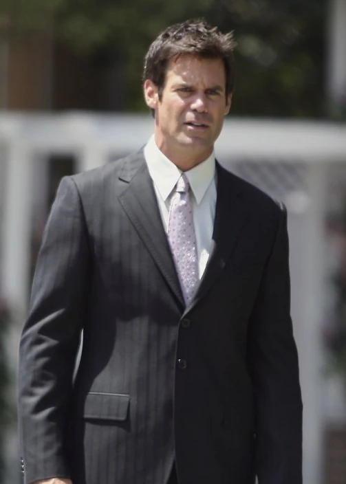 Bob Hunter | LGBT Characters Wikia | Fandom