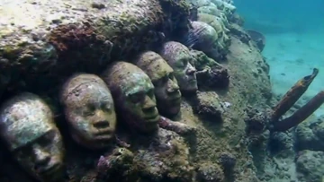 African Underwater Sculpture