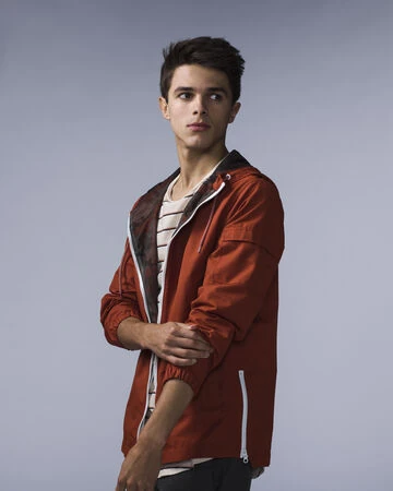 Isaac Salcedo | Light as a Feather Wiki | Fandom