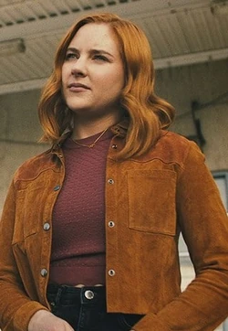 Violet Simmons | Wiki Light As A Feather | Fandom