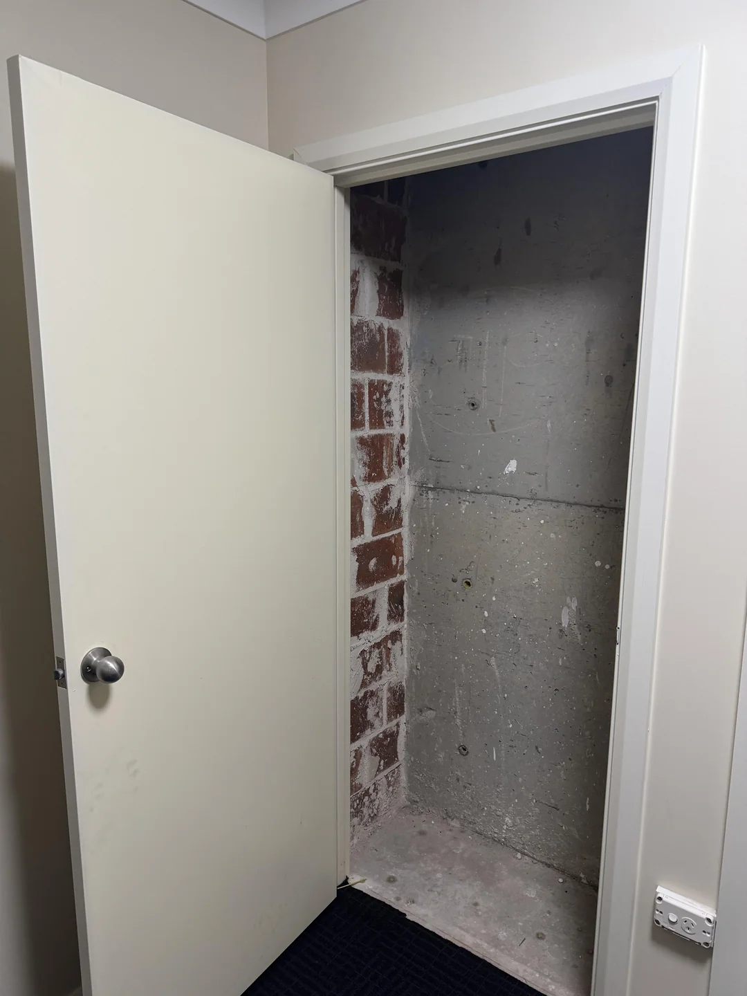 Level 48: False Exits | Liminal Abolishment Wiki | Fandom