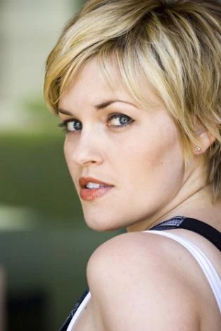 Kari Wahlgren | The Lion Guard Wiki | Fandom