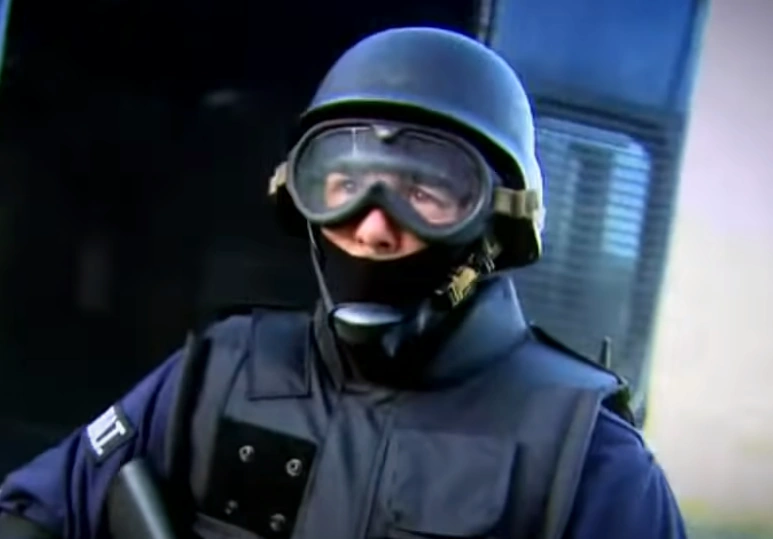 SWAT Captain (Deadliest Warrior) | List of Deaths Wiki | Fandom
