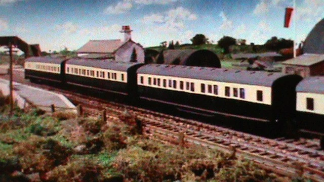 Express Coaches | List of Thomas and Friends Characters Wiki | Fandom