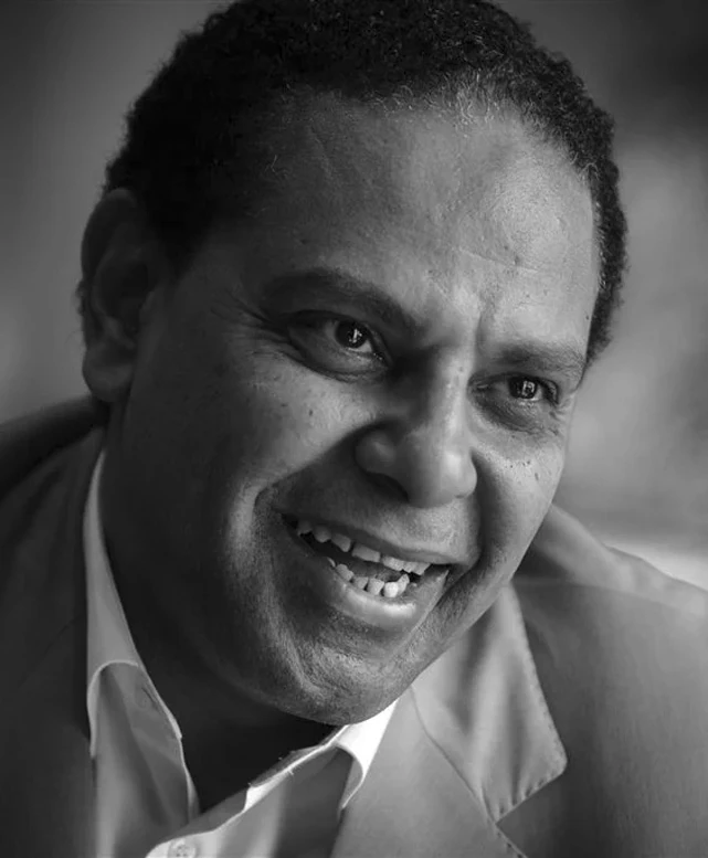 Alaa al-Aswani | Literatura Wiki | Fandom