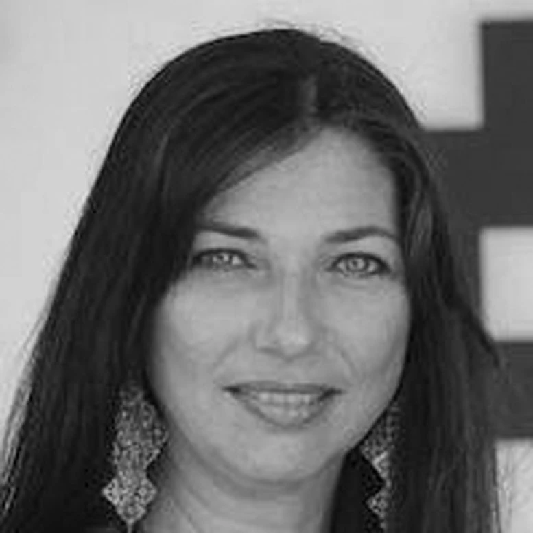 Janette Becerra | Literatura Wiki | Fandom