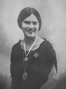 Edna Coll | Literatura Wiki | Fandom