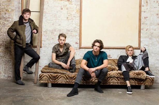 Vamps Cast
