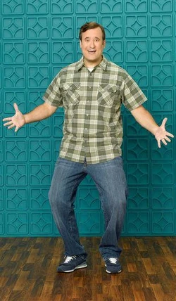 Liv E Maddie Pete 227 Pete Rooney Stock Photos, High Res Pictures, And