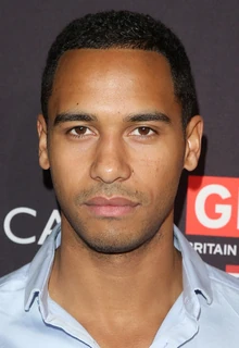 Elliot Knight | Live Action Wiki | Fandom