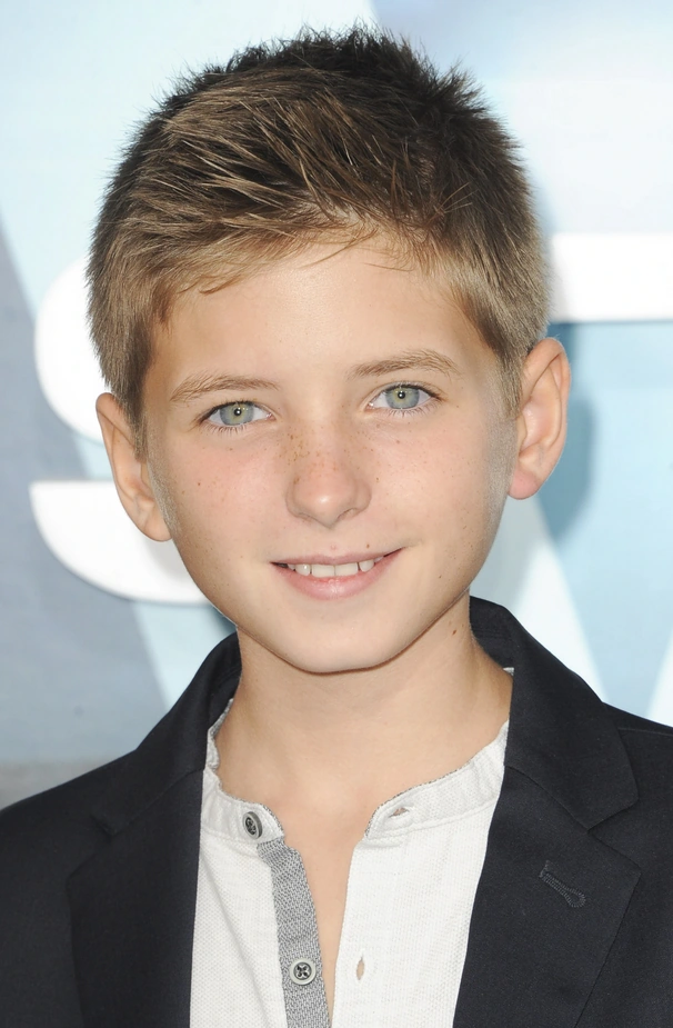 Oliver Bell | Live Action Wiki | Fandom