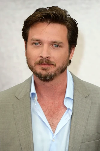Aden Young | Live Action Wiki | Fandom