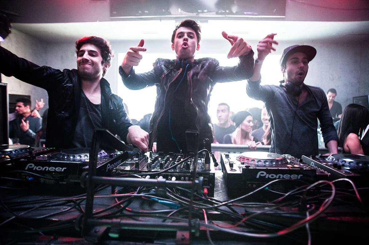 Cash Cash | Live Mixes Wiki | Fandom