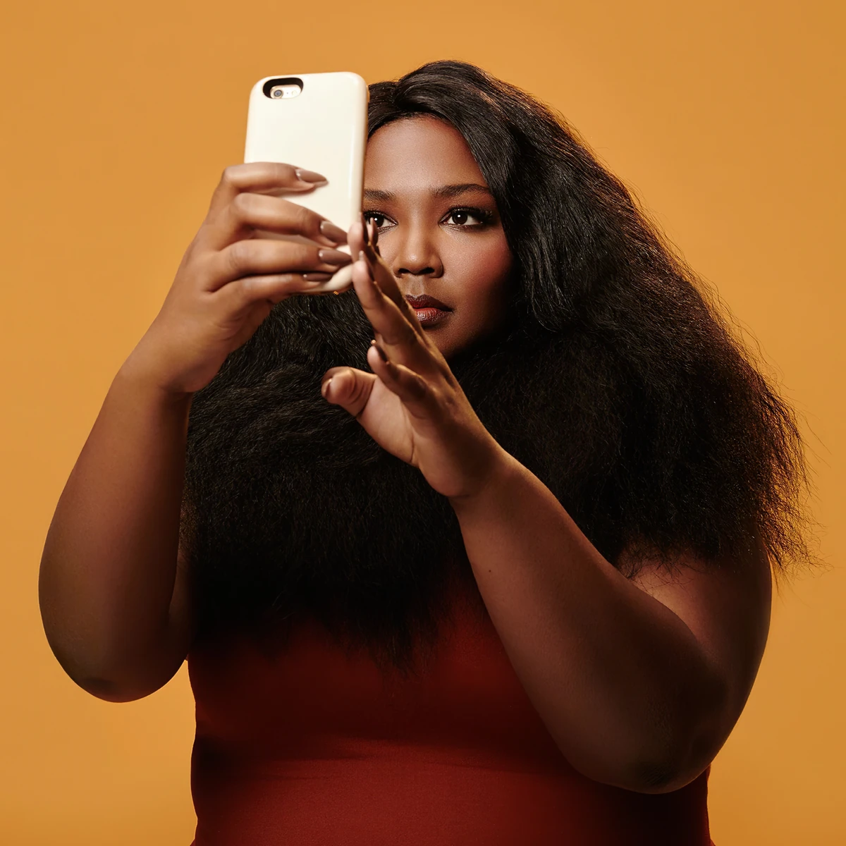 Phone | Lizzo Wiki | Fandom