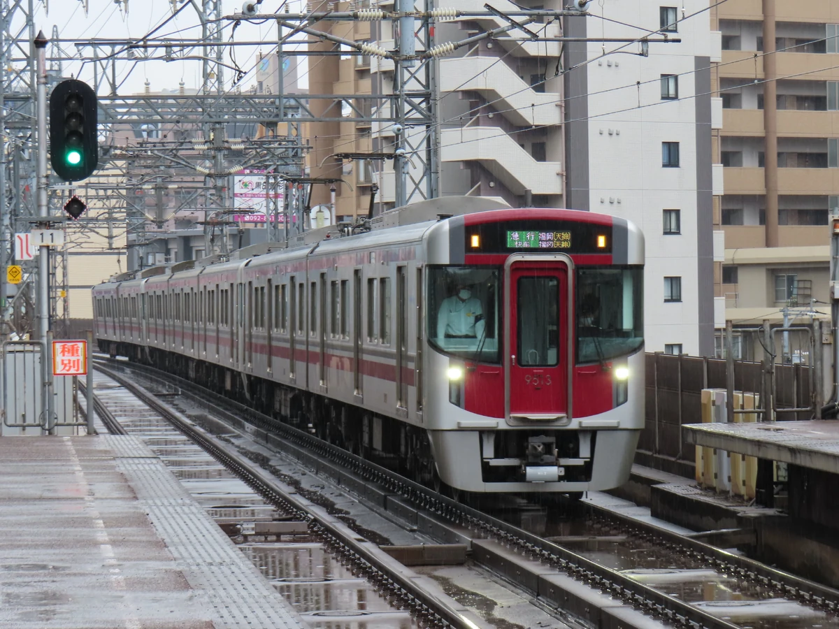 Nishitetsu 9000 series | Locomotive Wiki | Fandom