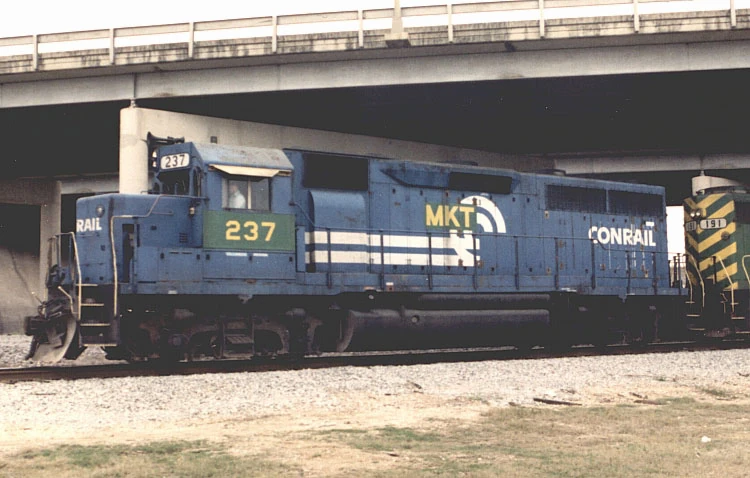 EMD GP38-2/Gallery | Locomotive Wiki | Fandom