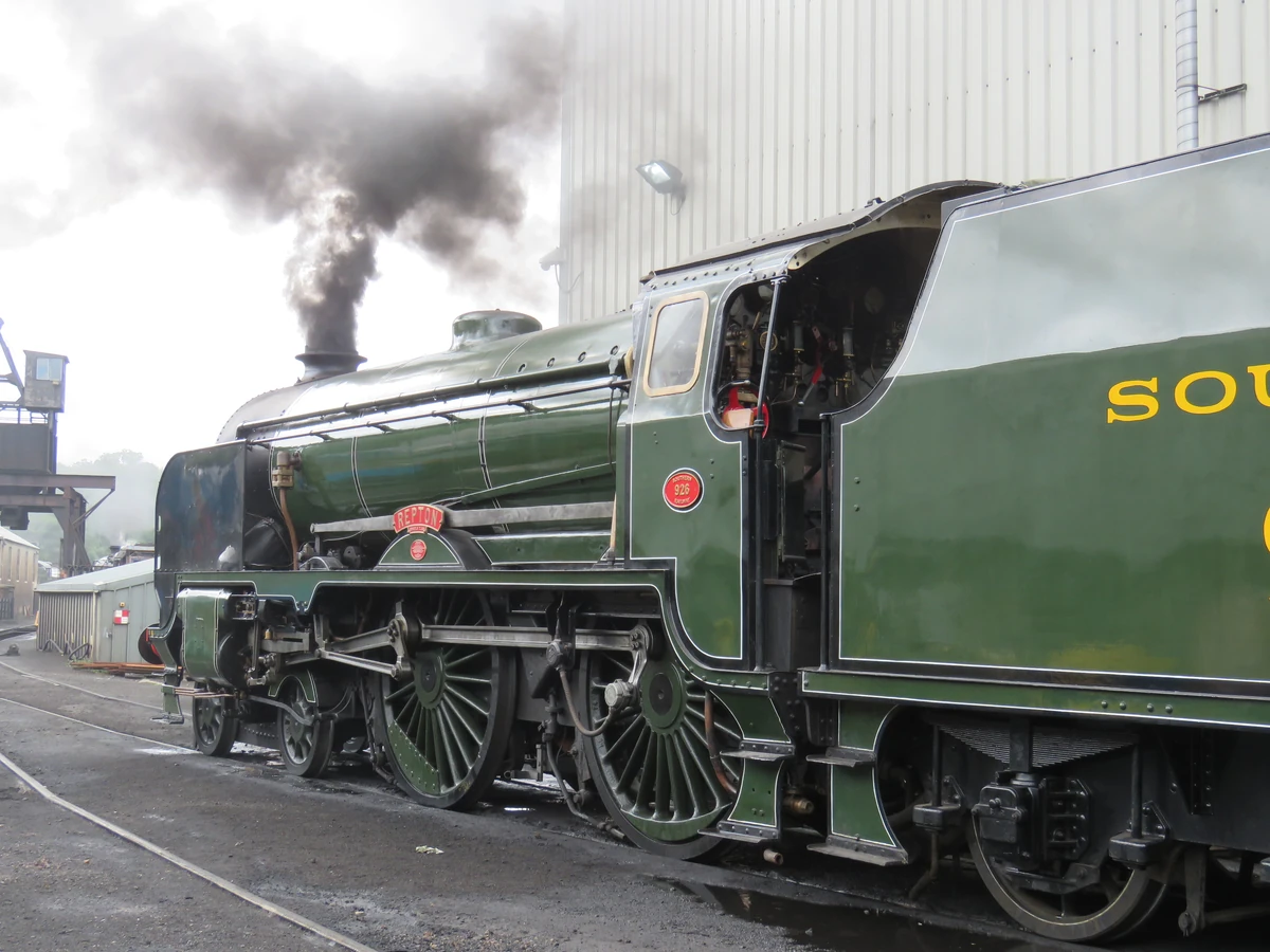 SR V Schools Class No. 926 Repton/Gallery | Locomotive Wiki | Fandom