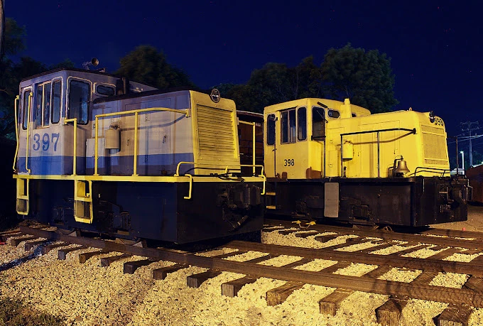 GS-1 Switchers No. 397 "Dashing Dan" and No. 398 "Dashing Dottie ...