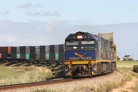 Double-stack rail transport | Locomotive Wiki | Fandom
