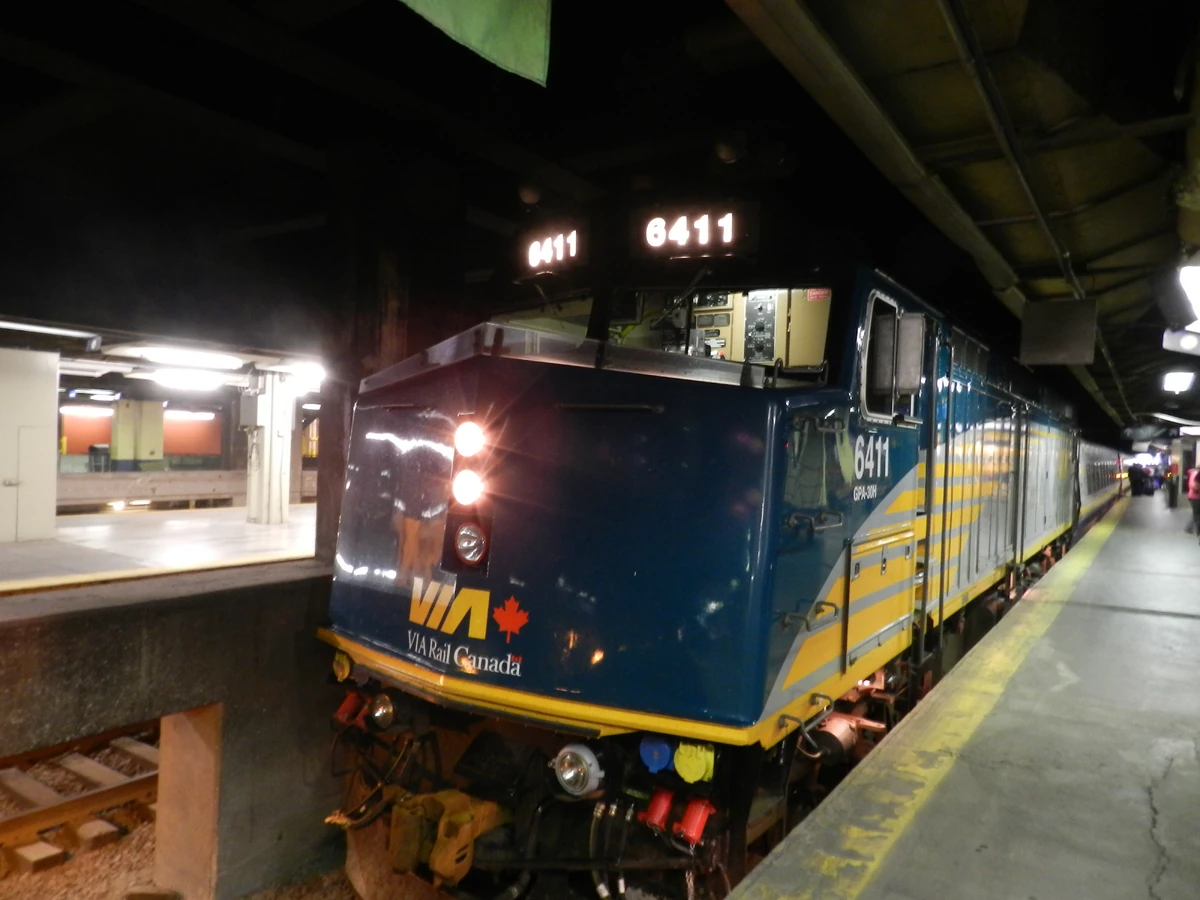 VIA Rail F40PH-2D | Locomotive Wiki | Fandom
