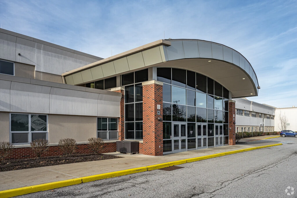 Fort Couch Middle School | Logo Timeline Wiki | Fandom