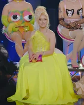 Jenary Bloom | RuPaul's Drag Race Wiki | Fandom