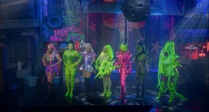 Drag Den (Season 2) | RuPaul's Drag Race Wiki | Fandom