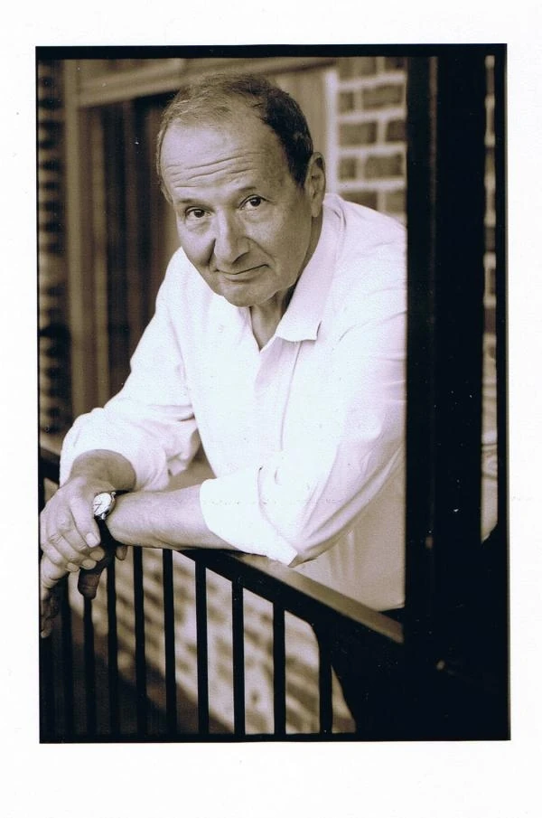 Tony Robinow | Lola and Virginia Fanon Wiki | Fandom