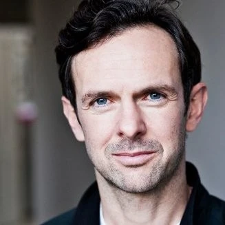 Nick Chambers (British actor) | Lola and Virginia Fanon Wiki | Fandom