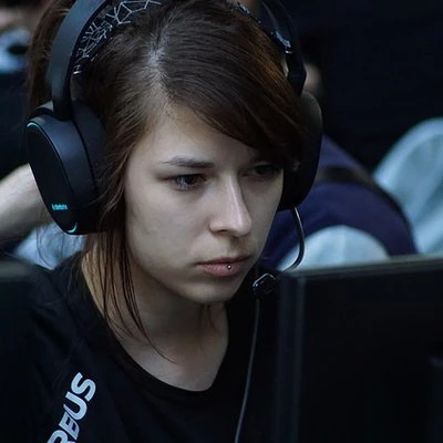 Shiny (Laure Delaroche) - Leaguepedia | League of Legends Esports Wiki