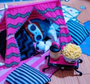 Sleepy Bones | LOL Lil Outrageous Littles Wiki | Fandom