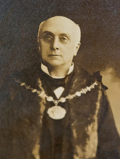 George Whale | London Wiki | Fandom