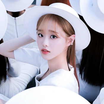 Chuu | Wiki LOOΠΔ | Fandom