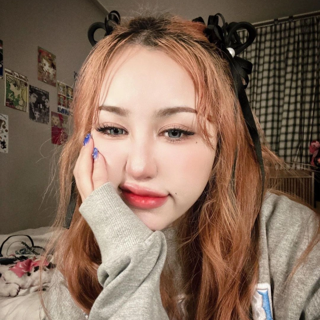 Alice Vicious | LOOΠΔ Wiki | Fandom