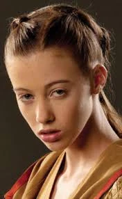 Amber Windrust | Wiki Los Juegos del Hambre Fiction | Fandom