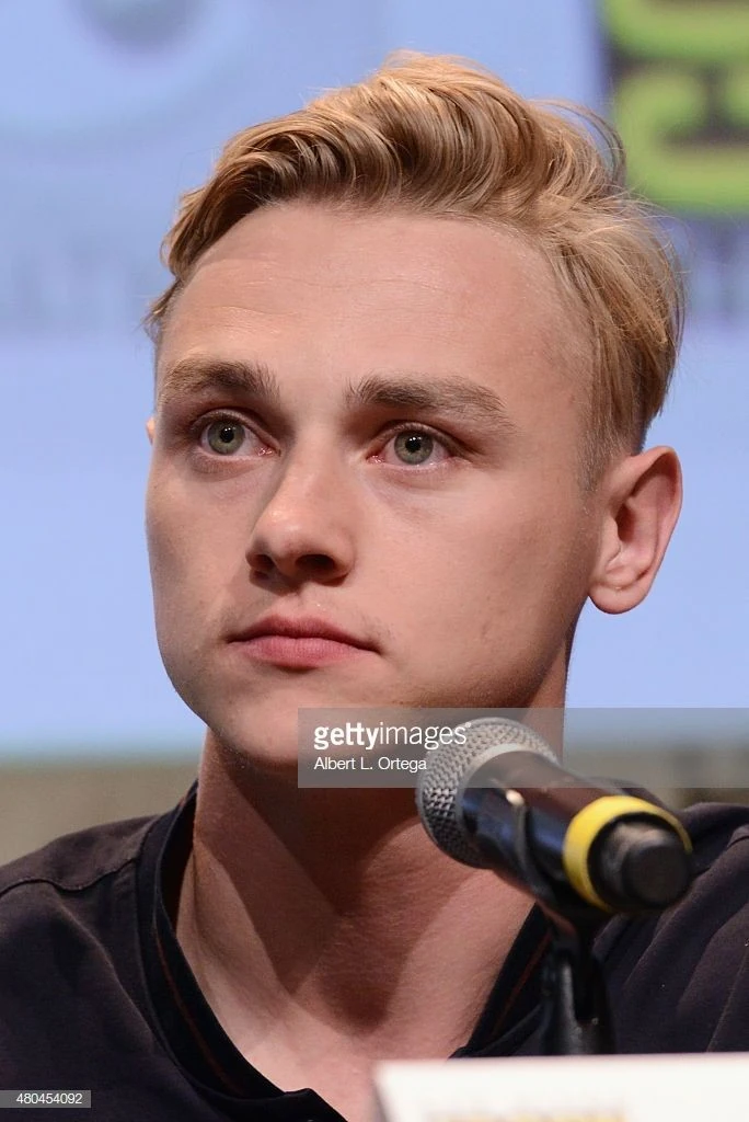 Shell Freeman | Wiki Los Juegos del Hambre Fiction | Fandom