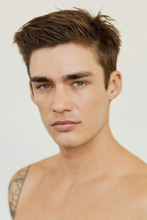 Griffith McGinn | Wiki Los Juegos del Hambre Fiction | Fandom