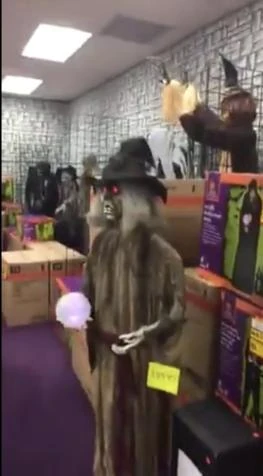 Standing Witch | Lost Animatronics Wiki | Fandom