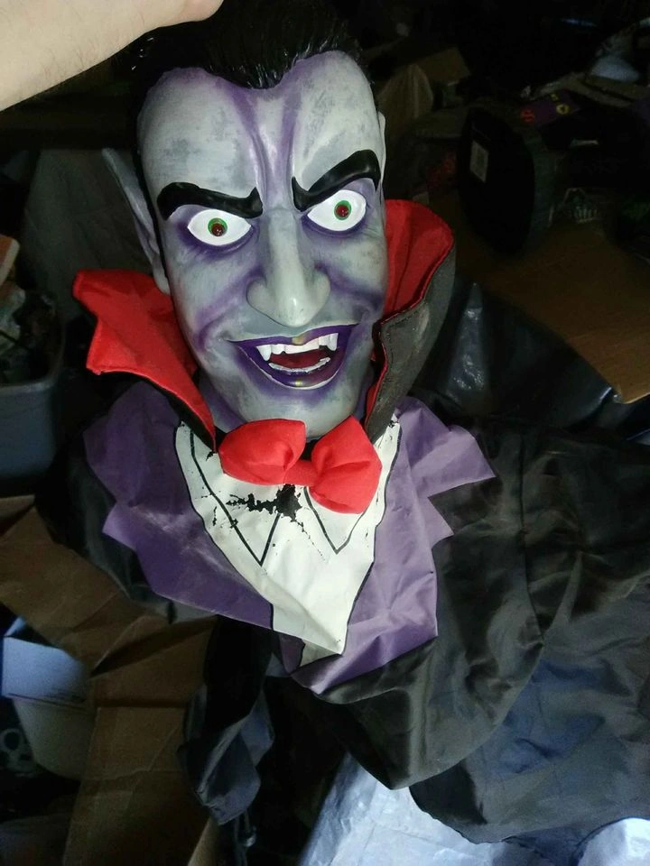 Flying Monsters Vampire | Lost Animatronics Wiki | Fandom