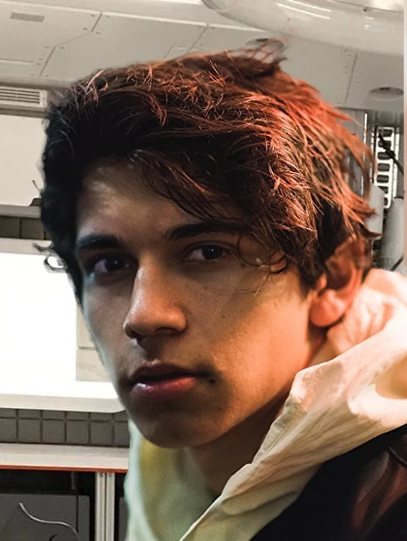 Vijay Dhar | Lost in Space (2018) Wiki | Fandom