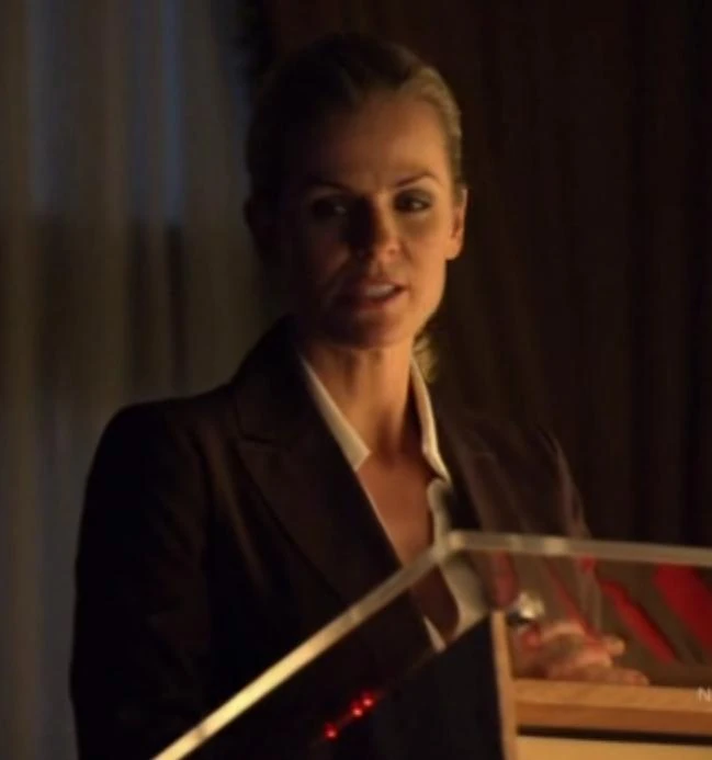 The Glaive | Lost Girl Wiki | Fandom