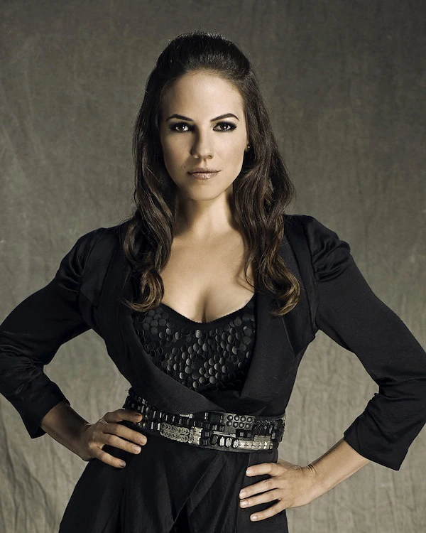 Anna Silk Lost Girl