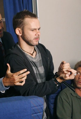 Charlie Pace/Seitwärtsblenden | Lost Wiki | Fandom