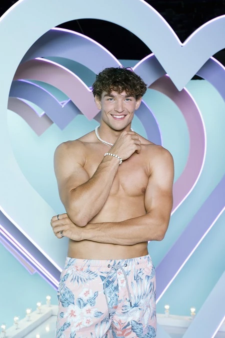 Zbynek Vlcek | Love Island ITV Wiki | Fandom
