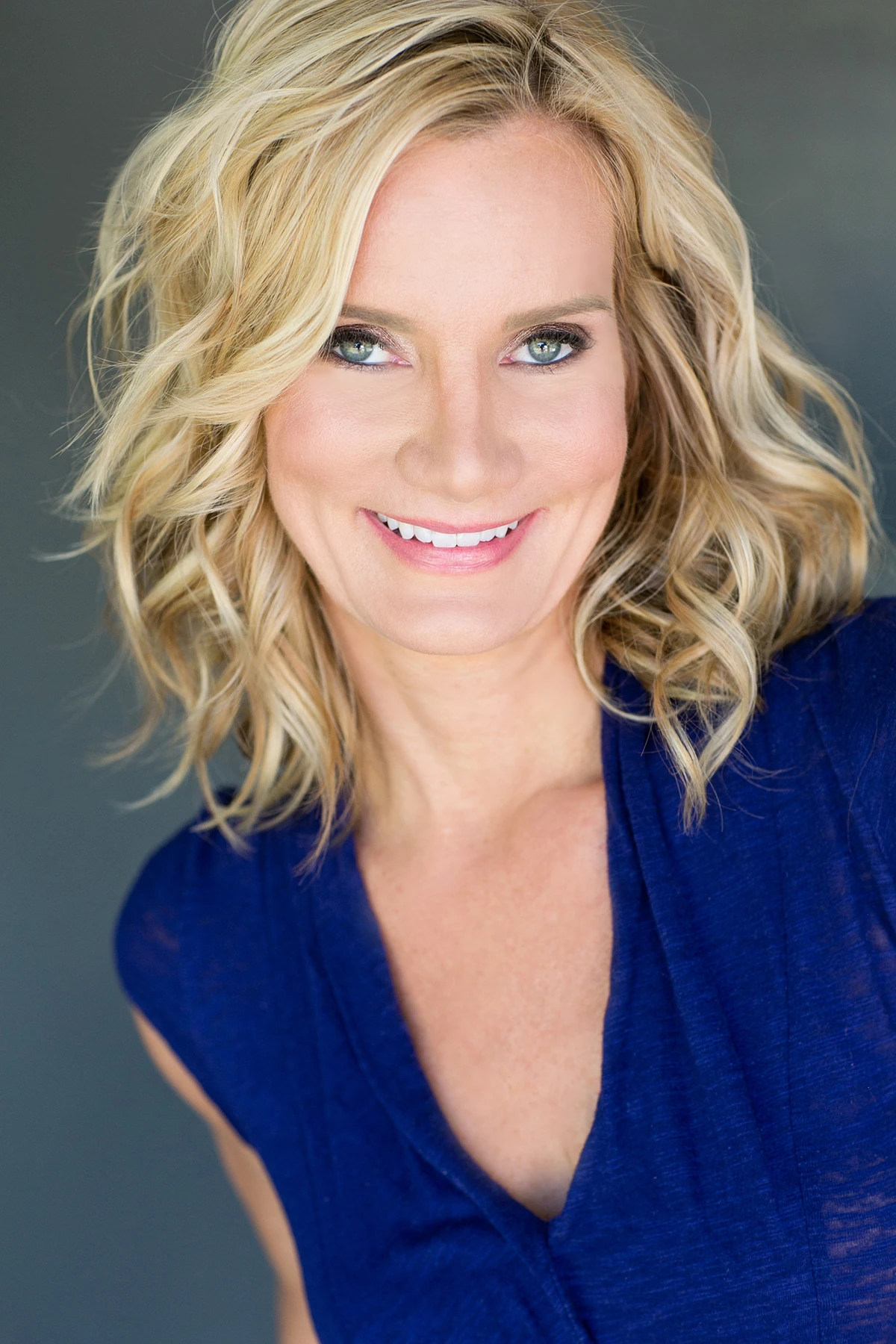 Beth Littleford | Love, Stories (Simon and Victor) Wiki | Fandom