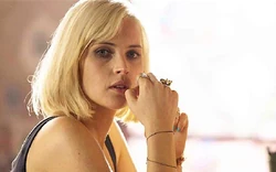 Lisa Simons | Love Interest Wiki | Fandom